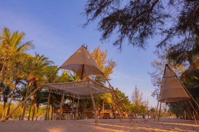 Hola Beach - điểm đến độc đáo dành cho giới trẻ