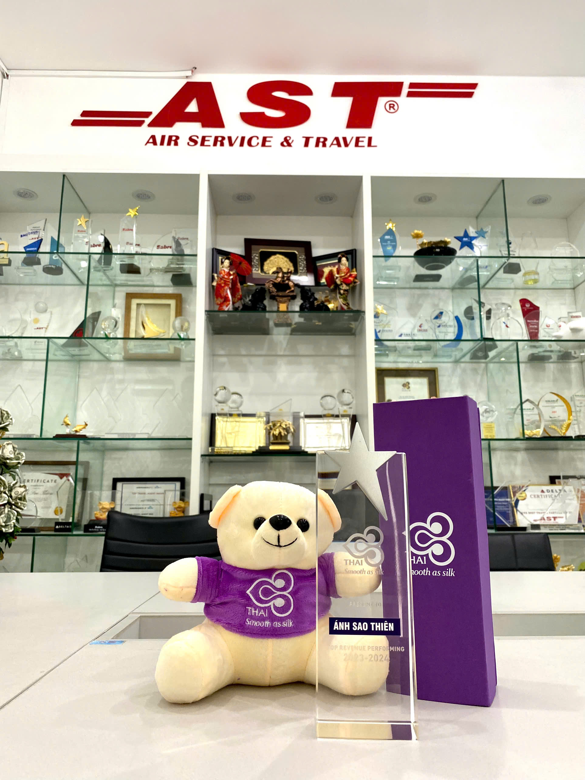 AST Travel đạt danh hiệu đại lý hàng đầu với doanh thu ấn tượng từ Thai ...